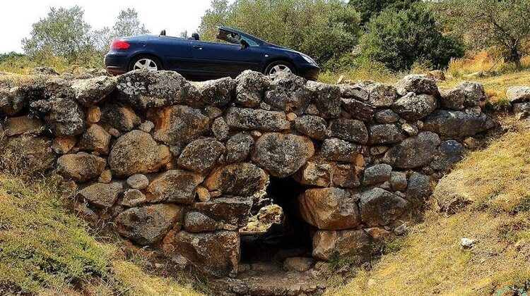 The World’s Oldest Bridge Is Still In Use, and You Can See It In Greece ...