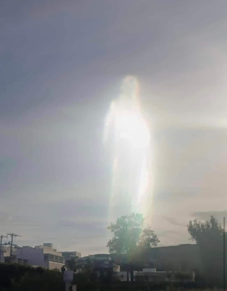 A Divine Light in the Sky: Ikaria’s Celestial Phenomenon | Beauty of ...